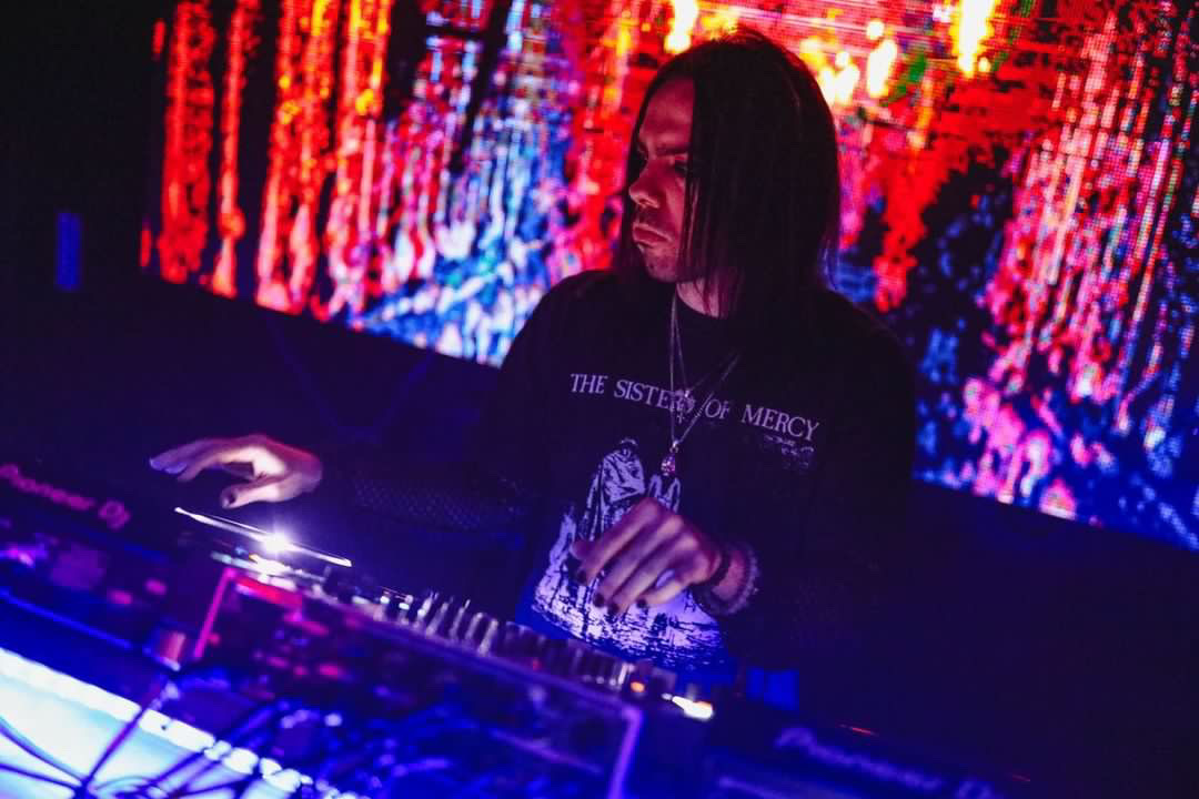 Obsidivna Halloween Event: Corbeau Hangs (AZ) Tickets | Santa Ana | La ...